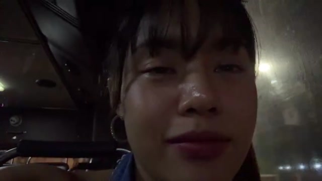 รอรถเกือบชั่วโมงฉ่ำ - SOOP